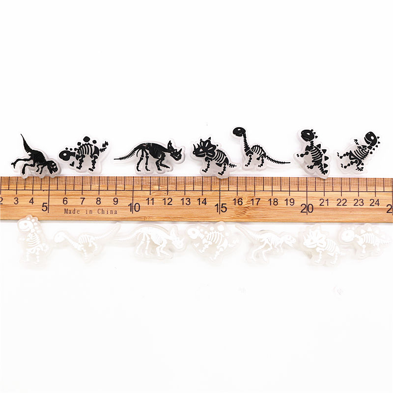 Mini Glow in the Dark Dinosaurus Pinnetjes - T-rex - dedino.nl